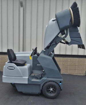 Advance SW8000 Indoor and Outdoor Parking Lot Sweeper Rental - Bortek ...