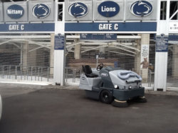 Advance SW8000 Indoor and Outdoor Parking Lot Sweeper Rental - Bortek ...