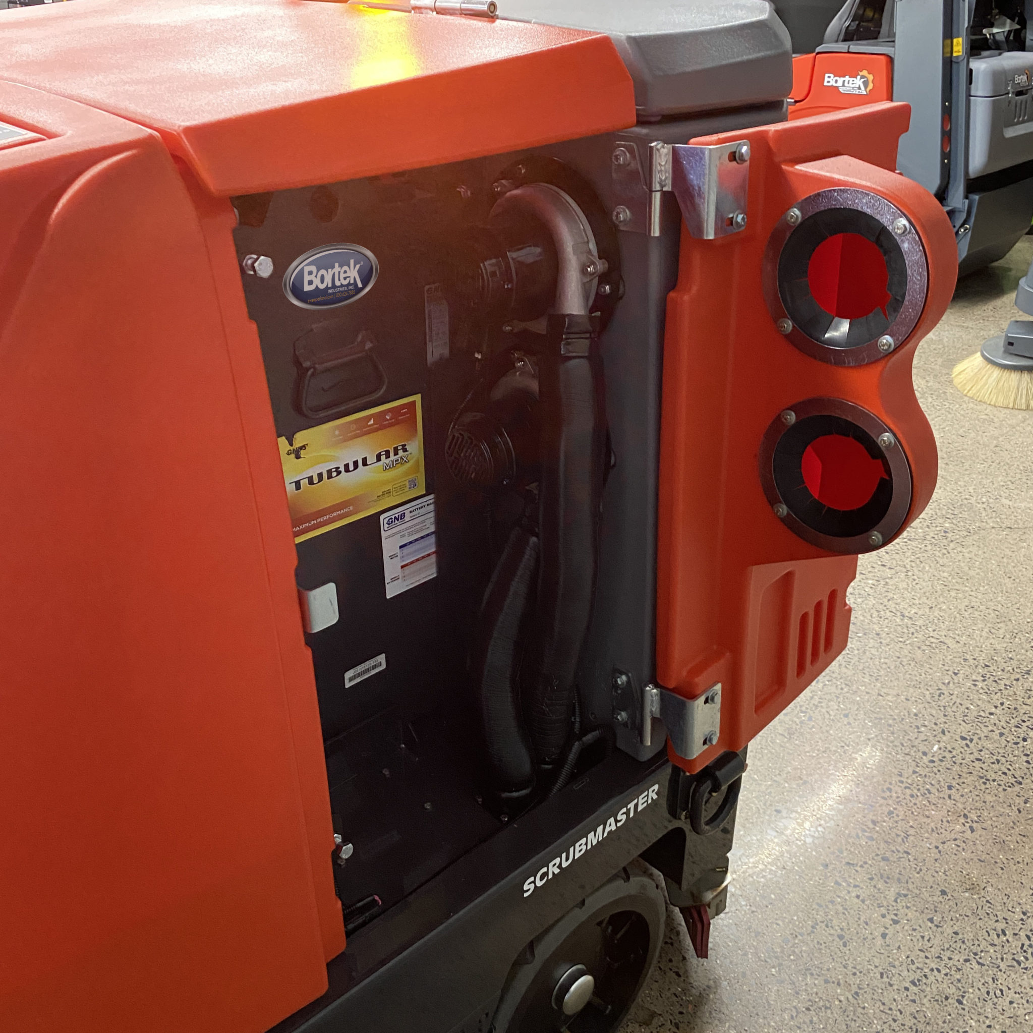 PowerBoss Nautilus Battery Scrubber/Sweeper | Bortek