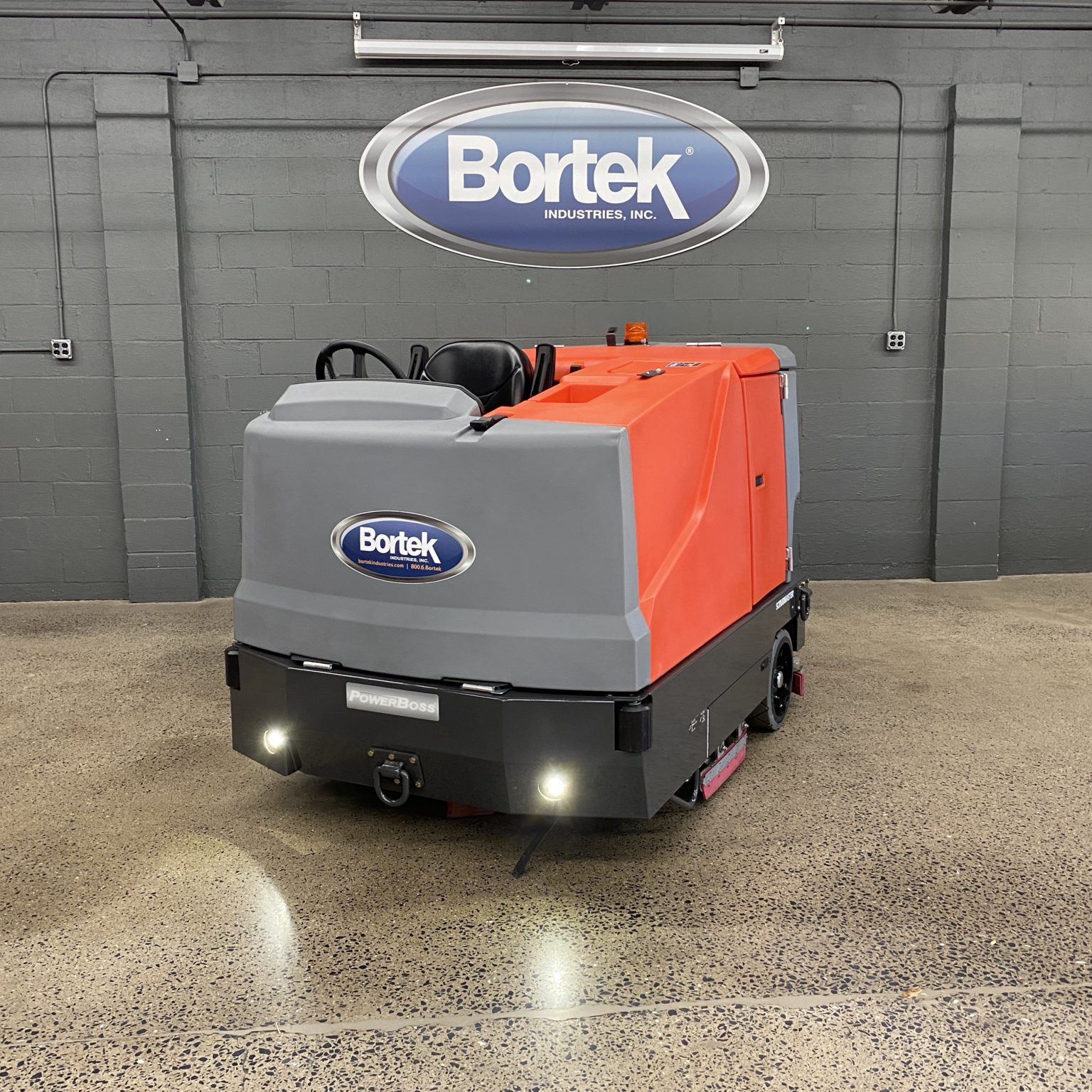 PowerBoss Nautilus Battery Scrubber/Sweeper | Bortek