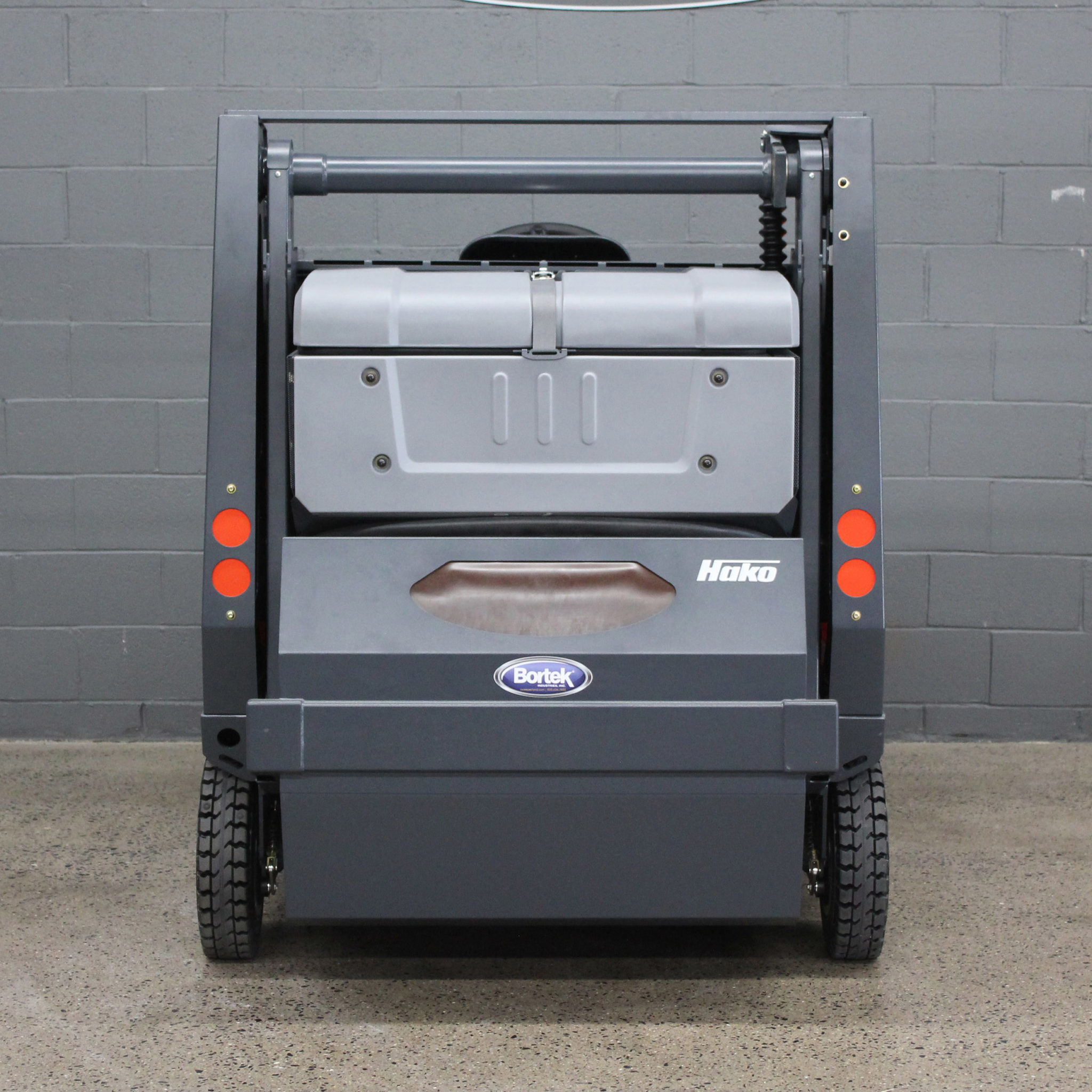 PowerBoss SweepMaster 1500 RH Sweeper - Bortek Industries, Inc.