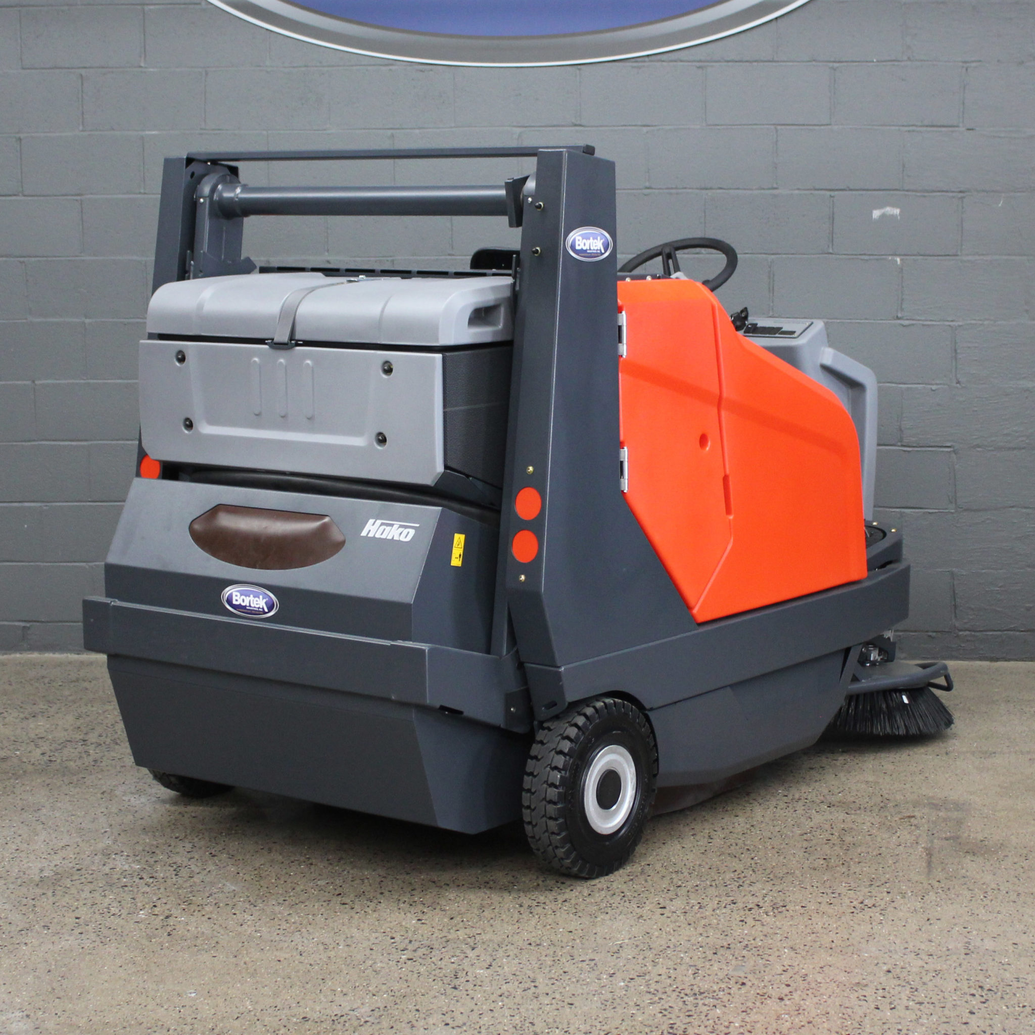PowerBoss SweepMaster 1500 RH Sweeper - Bortek Industries, Inc.